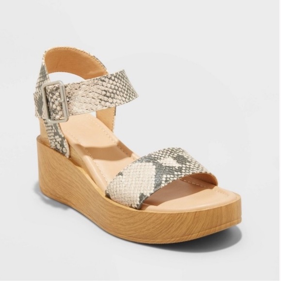 Universal Thread | Shoes | Universal Thread Gray Snake Print Wood Block ...